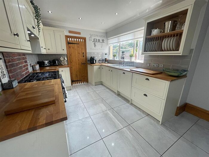 3 Bedroom Detached House For Sale In Swiss Valley, Llanelli, SA14