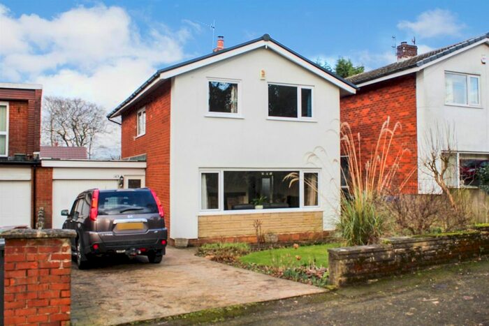 3 Bedroom Link Detached House For Sale In Walton Lane, Nelson, BB9