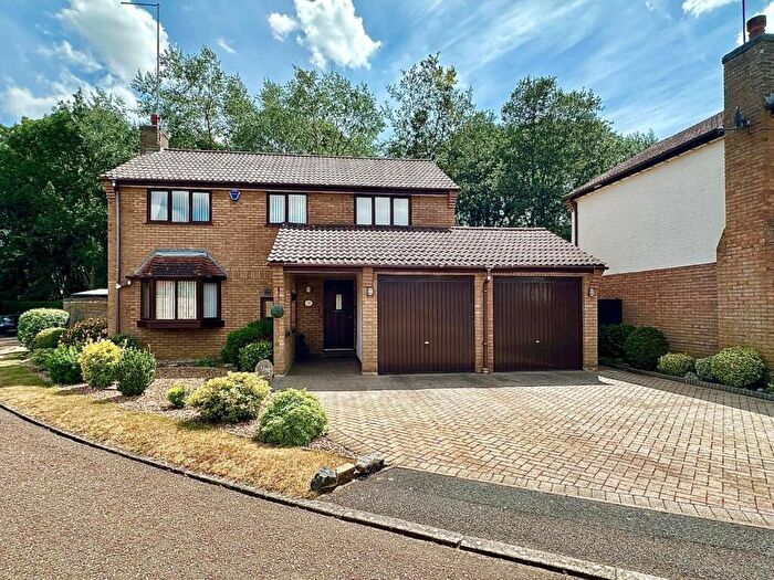 Houses for sale in Blisworth, NN7, Northamptonshire