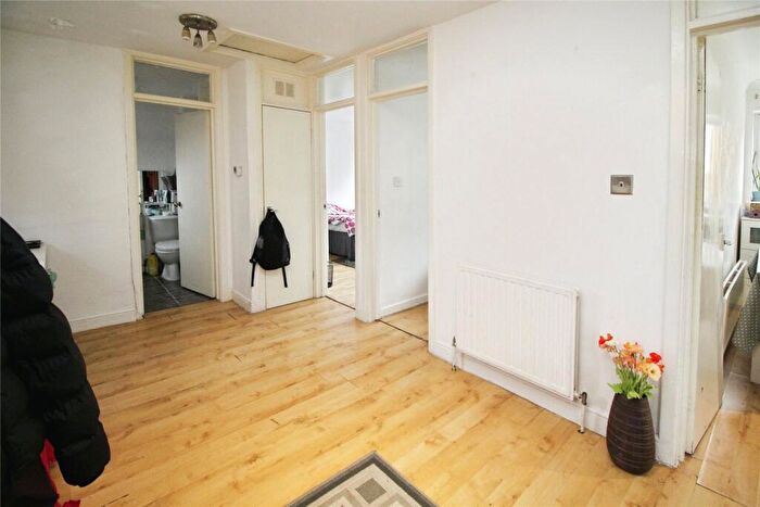 2 Bedroom Bungalow For Sale In Buckingham Gate, Eaglestone, Milton ...