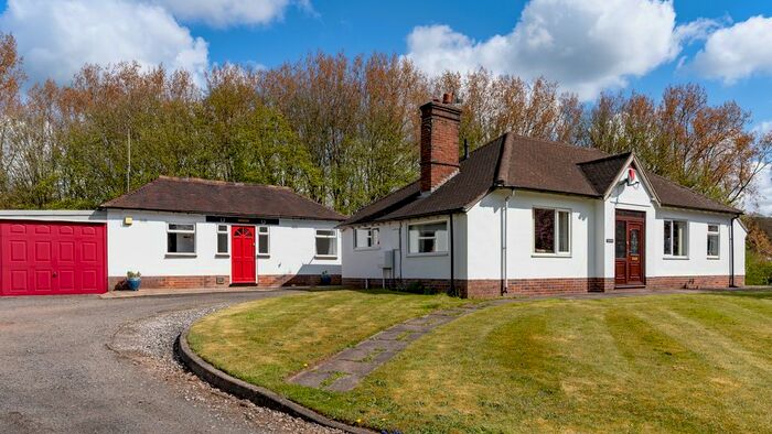 4 Bedroom Detached Bungalow For Sale In Newcastle Road, Madeley Heath ...