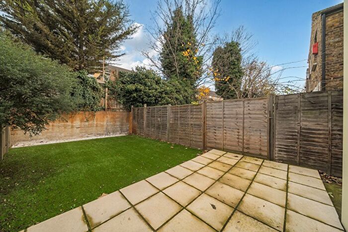 3 Bedroom Terraced House For Sale In Brocklehurst Street, London, SE14
