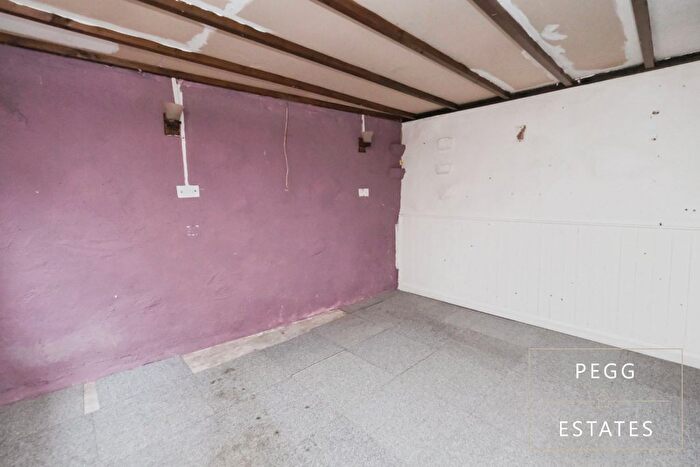 1 Bedroom Flat For Sale In Park Lane Steps, Torquay, TQ1