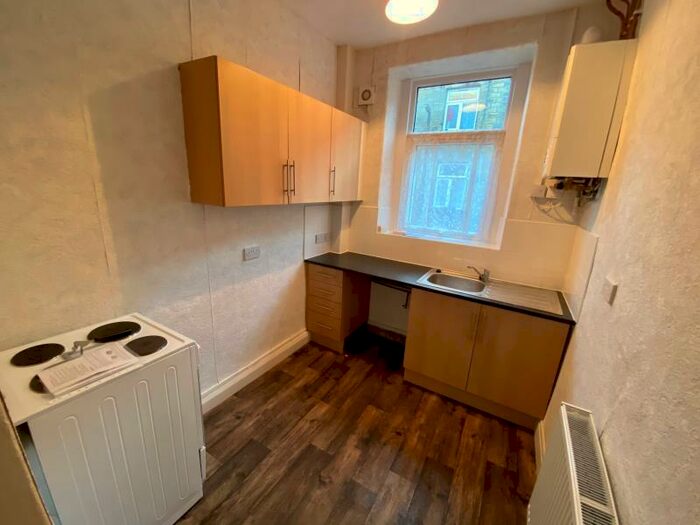 2 Bedroom Terraced House To Rent In Opal Street, Ingrow, Keighley, West ...
