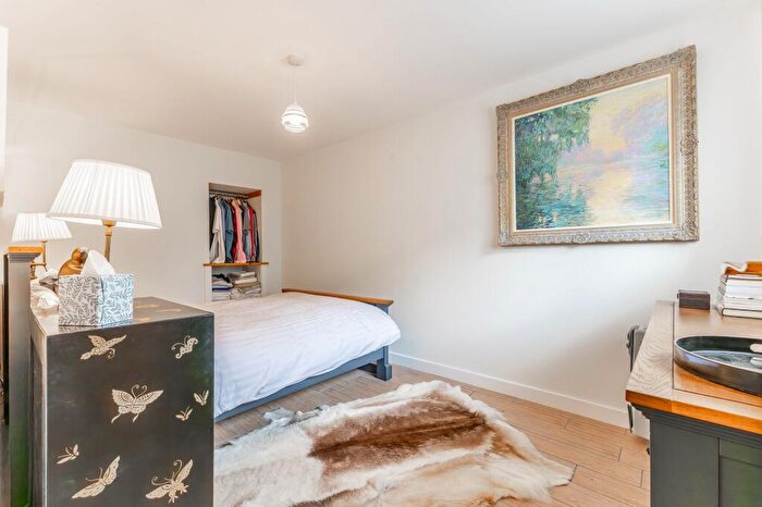 2 Bedroom Cottage For Sale In Kyle Cottage, Perth Road, Stanley, Perth, PH1