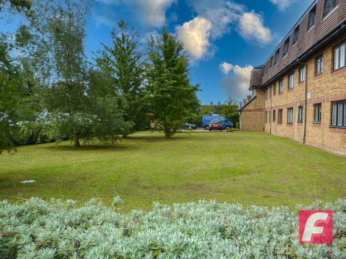 1 Bedroom Studio To Rent In Southwold Road, Watford, WD24