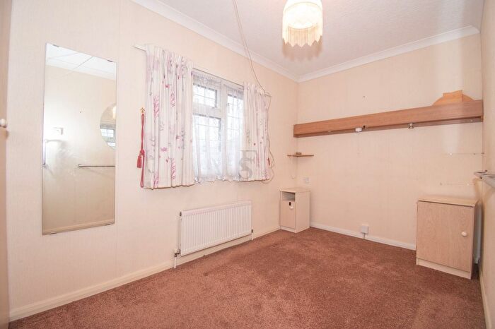 2 Bedroom Mobile/park Home For Sale In Inglenook Park, Barkby Thorpe ...