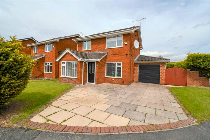 Houses for sale & to rent in CH63 7TD, Church Road, Bebington Wirral