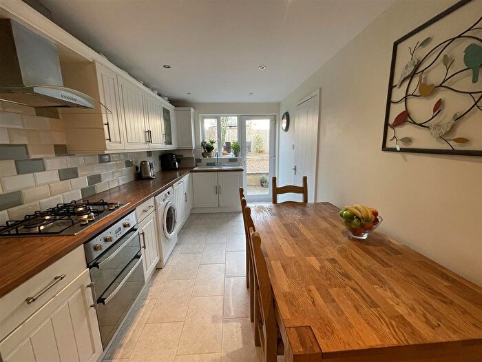 3 Bedroom Semi-Detached House For Sale In Maes Y Capel, Pembrey, Burry ...