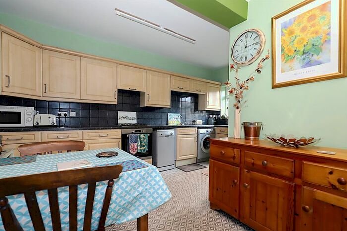 3 Bedroom Semi Detached House For Sale In Massbrook Grove, Fallings ...