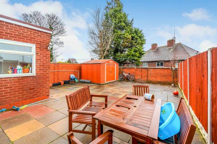 4 Bedroom Semi Detached House For Sale In Moxley Road, Darlaston ...