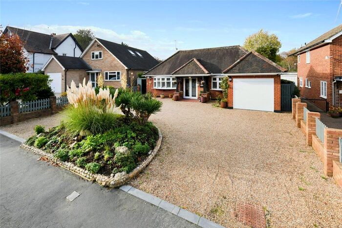 3 Bedroom Bungalow For Sale In Priests Lane, Shenfield, Brentwood, CM15