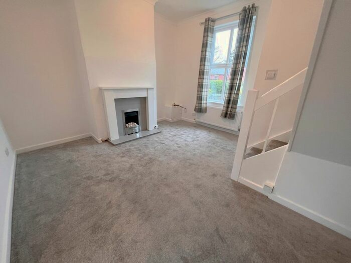 2 Bedroom Terraced House To Rent In Liverpool Old Road, Walmer Bridge ...