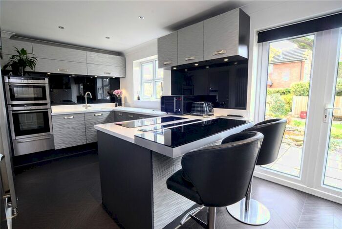 4 Bedroom Detached House For Sale In Woburn Drive, Congleton, Cheshire ...