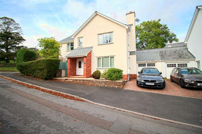 4 Bedroom Link Detached House For Sale In Goodwood Park Road, Northam ...