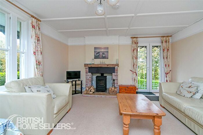 5 Bedroom End Of Terrace House For Sale In Sarn, Pwllheli, Gwynedd, LL53