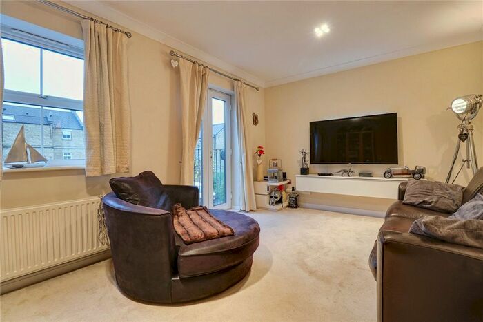 3 Bedroom Detached House For Sale In Narrowboat Wharf, Rodley, Leeds ...