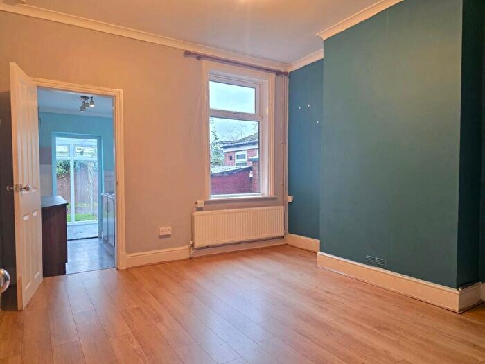 2 Bedroom Terraced House For Sale In Hawkesbury Road, Leicester ...