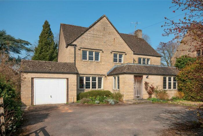 4 Bedroom Detached House For Sale In The Whiteway, Cirencester, GL7