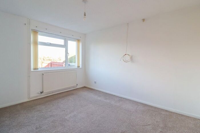 2 Bedroom Semi-Detached Bungalow For Sale In Pound Green Close ...