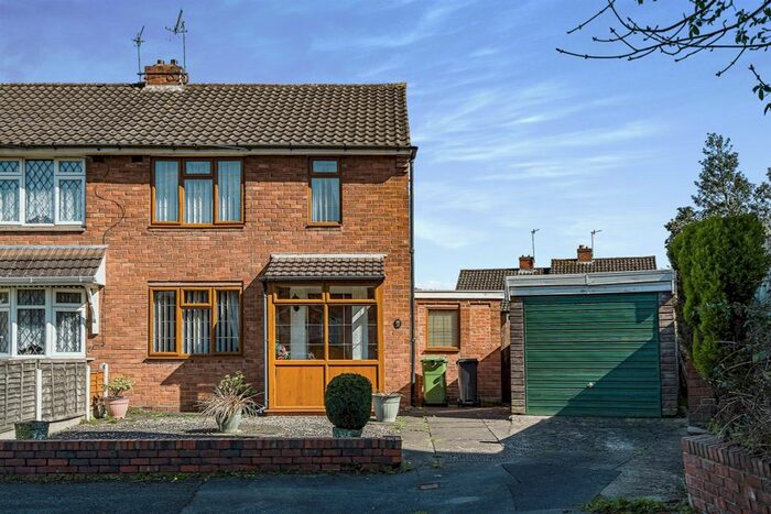 2 Bedroom Semi-Detached House For Sale In Anne Road, Quarry Bank ...