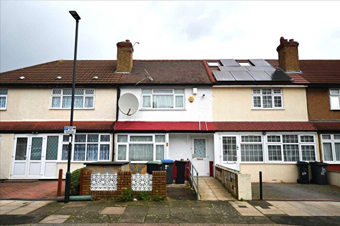 Houses for sale to rent in N18 3BF Banksia Road Edmonton Green London