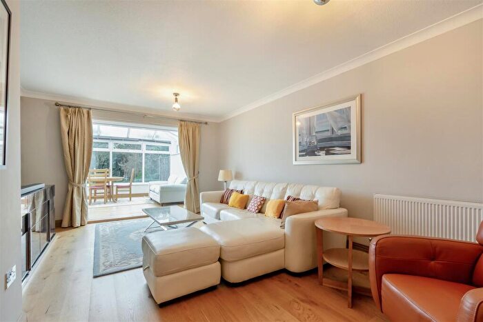 2 Bedroom Semi-Detached Bungalow For Sale In Penfold Way, Loose ...