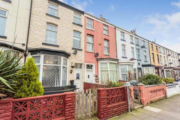 6 Bedroom Terraced House For Sale In 30 High Street, Blackpool ...
