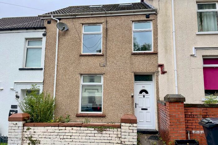 Houses for sale & to rent in CF47 8BS, VICTORIA STREET, Town Merthyr Tydfil