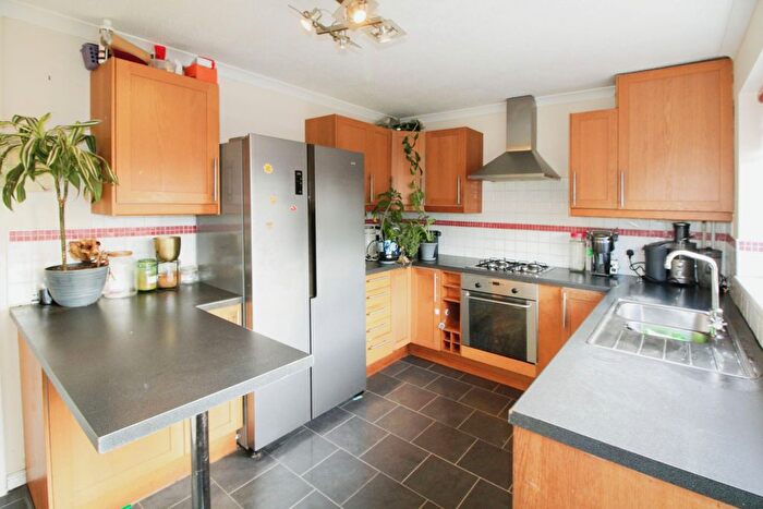 2 Bedroom Semi-Detached House To Rent In Foxton Close, Sellars Wood ...