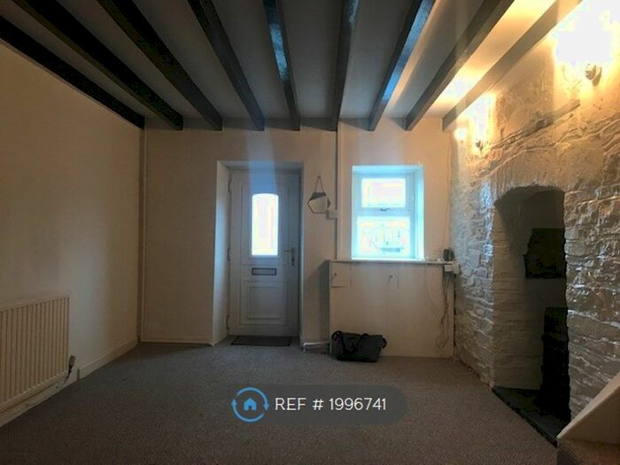 2 Bedroom Terraced House To Rent In Samlet Road, Swansea Enterprise ...