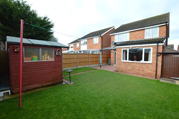 3 Bedroom Detached House For Sale In Hillson Close, Marston Moretaine, MK43