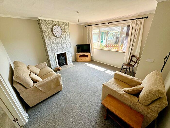 2 Bedroom Detached Bungalow For Sale In West Street, Grantham, NG32