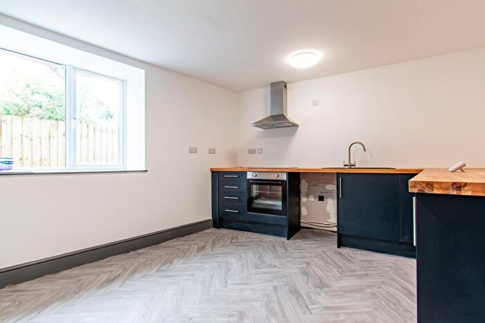 1 Bedroom House Of Multiple Occupation To Rent In Webbs Cottage, Pike ...