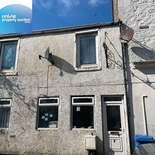 3 Bedroom Flat For Sale In Store Lane, Rothesay, Isle Of Bute ...
