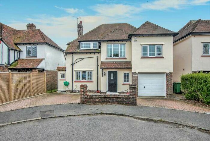 4 Bedroom Detached House For Sale In Bartholomew Close, Hythe, CT21