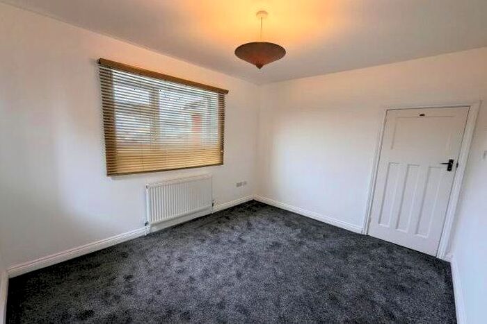 3 Bedroom Bungalow To Rent In Southwood Road, Hayling Island, PO11