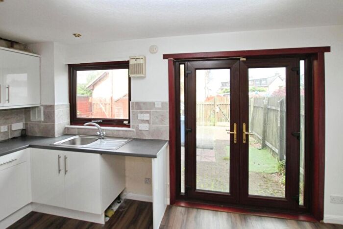 2 Bedroom Terraced House To Rent In Sinclair Place, Falkirk, FK2