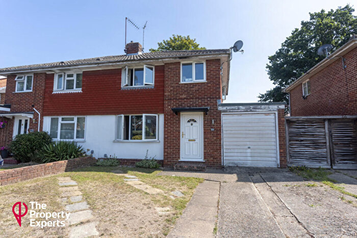 Houses for sale in Woodley, RG5, Berkshire