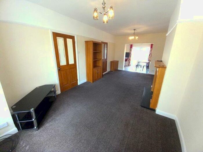 3 Bedroom Semi-Detached House To Rent In Orontes Avenue, Walney Island ...