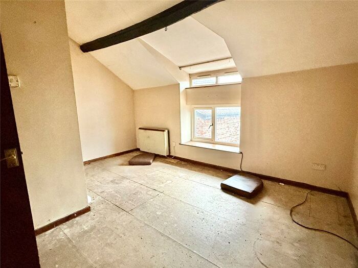 2 Bedroom Terraced House For Sale In Park Street, Newtown, Powys, SY16