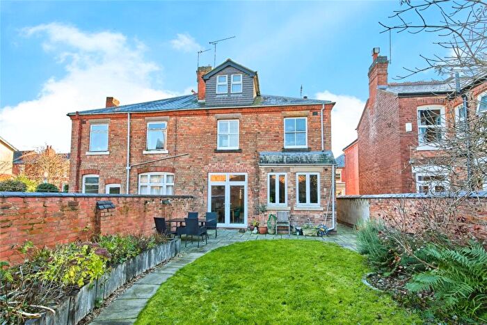 5 Bedroom Semi-Detached House For Sale In Bromley Street, Derby ...