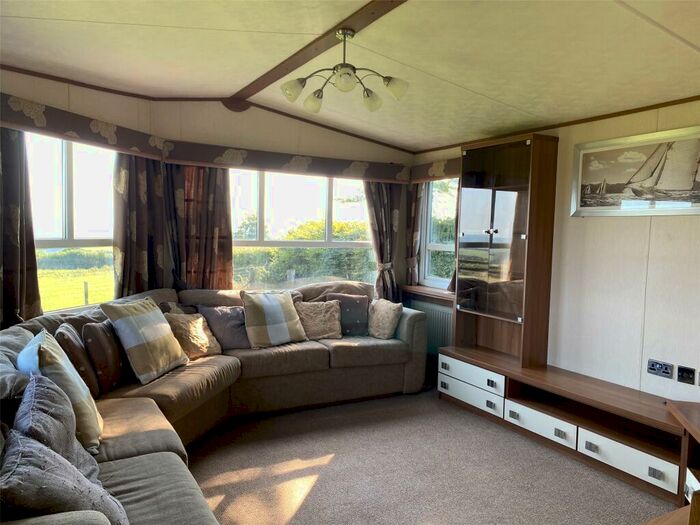 3 Bedroom Detached House To Rent In West Twitchen Ball Farm, Twitchen ...