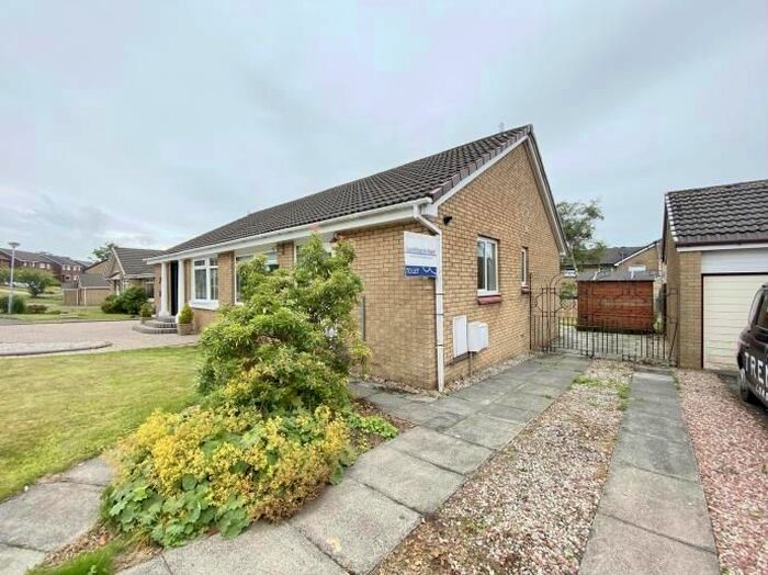 2 Bedroom Semi-Detached Bungalow To Rent In Lochview Drive ...