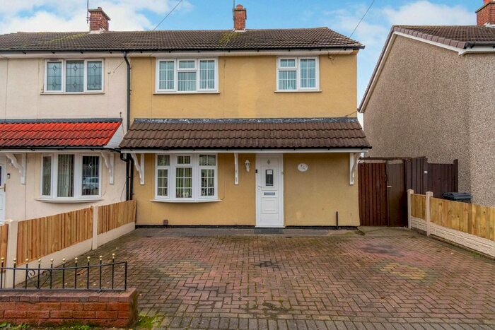 3 Bedroom Semi-Detached House For Sale In Princess Anne Road, Walsall ...