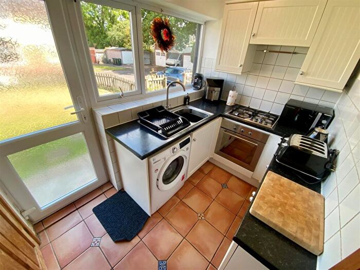 2 Bedroom Maisonette To Rent In Handsworth Crescent, Eastern Green ...