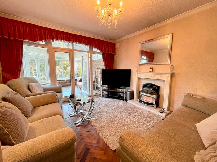 4 Bedroom Detached House For Sale In Dove House Lane Solihull B91 4 Bedroom Detached House For Sale In Dove House Lane Solihull B91