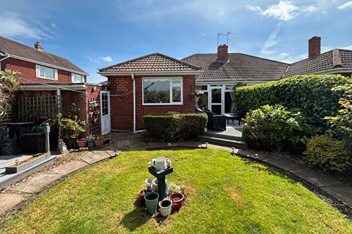 2 Bedroom Semi-Detached Bungalow For Sale In Ross Way, Whitley Lodge ...