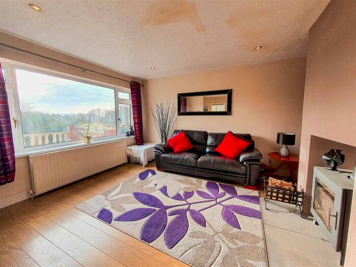 4 Bedroom Bungalow For Sale In Bryn Teg, Brynford, Holywell, CH8