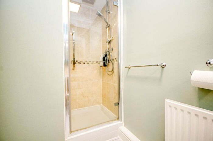 3 Bedroom Town House For Sale In Eden Road, West End, Southampton, SO18